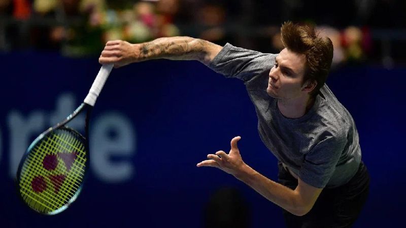 Бублик Астанада өтіп жатқан Atp 500 турнирінде жеңіліп қалды Басты